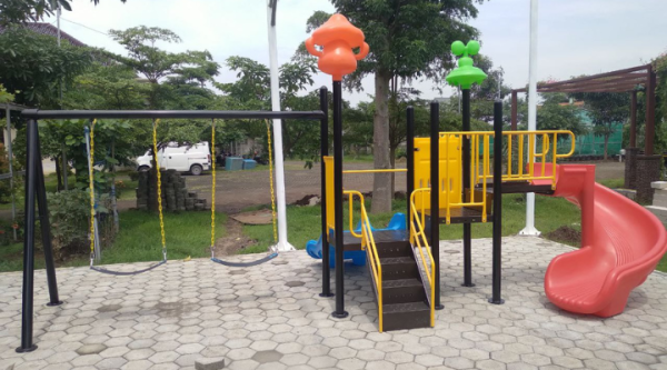 Proyek Playground CV Fish Booster Center Surabaya